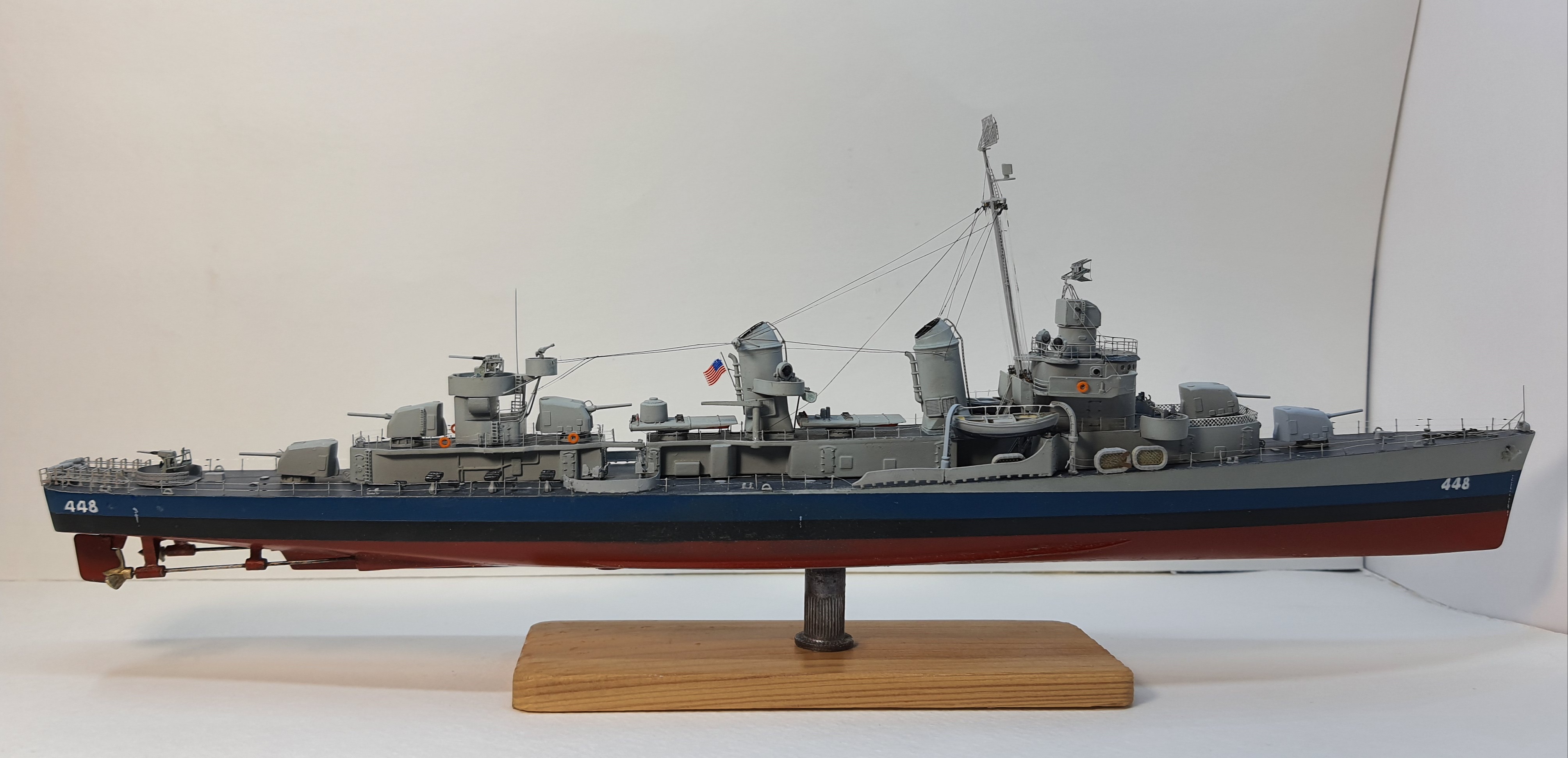 Модель корабля USS La Vallette (DD-448) класс C-6B - Верфь на Столе